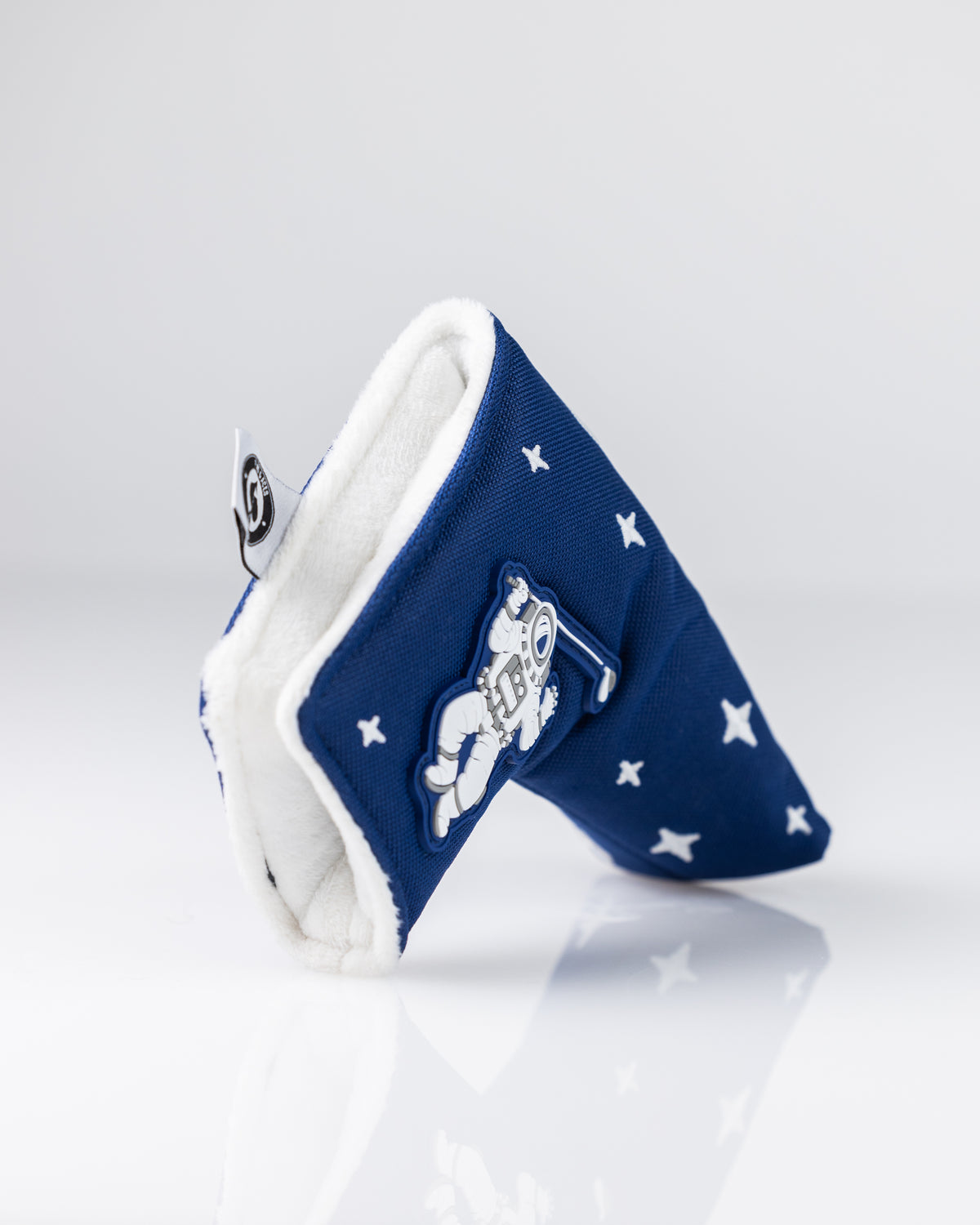 Pins & Aces NASA Space Walk Putter Cover: Bring Some Astro-Inspired ...